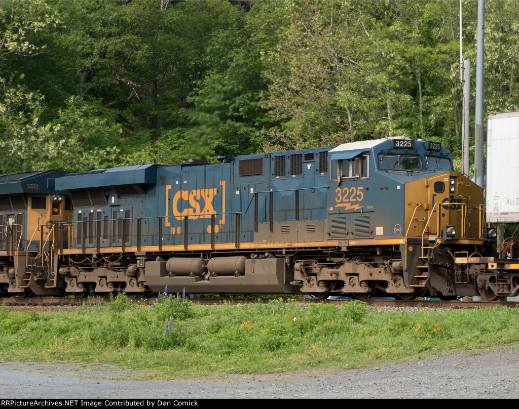 CSXT 3225
